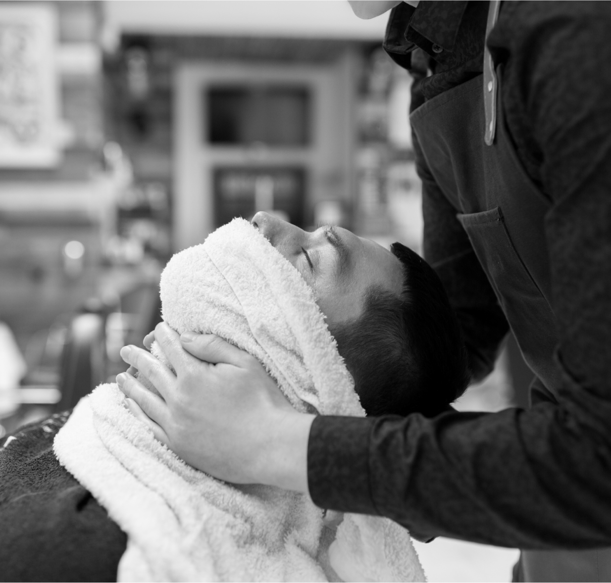 How to Use a Cut Throat Razor | Beginners Guide To Straight Razor Shaving