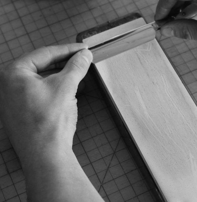 How to Use a Cut Throat Razor | Beginners Guide To Straight Razor Shaving